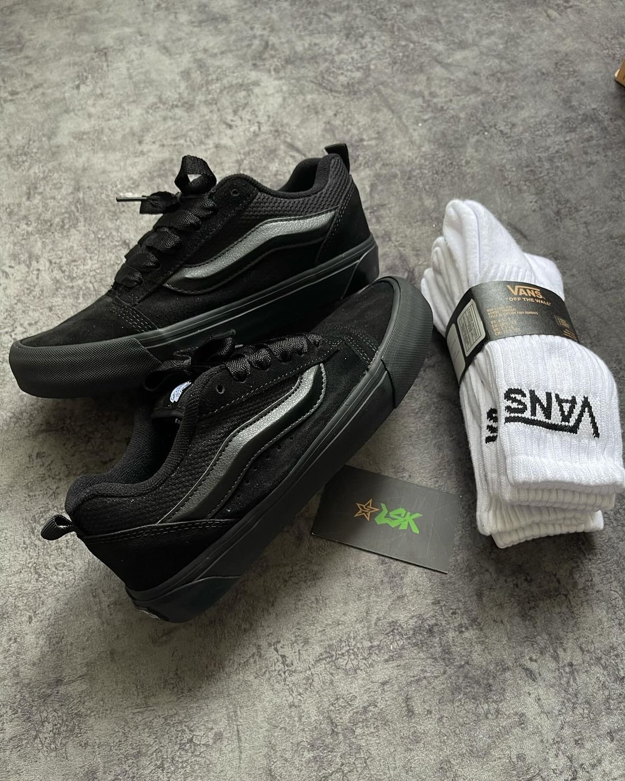 Knu Skool All Black - LSK TIENDA